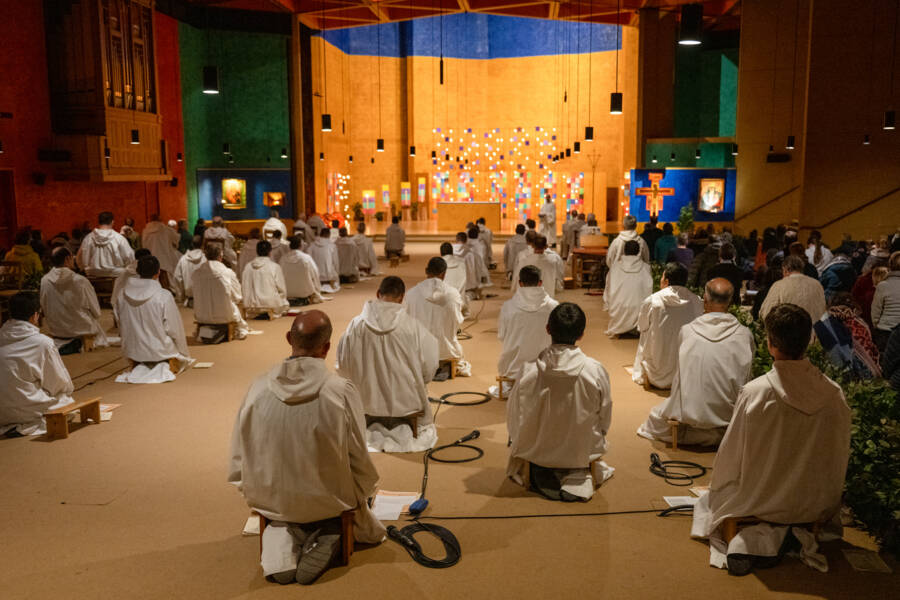 Prayer & Reflection – Taizé